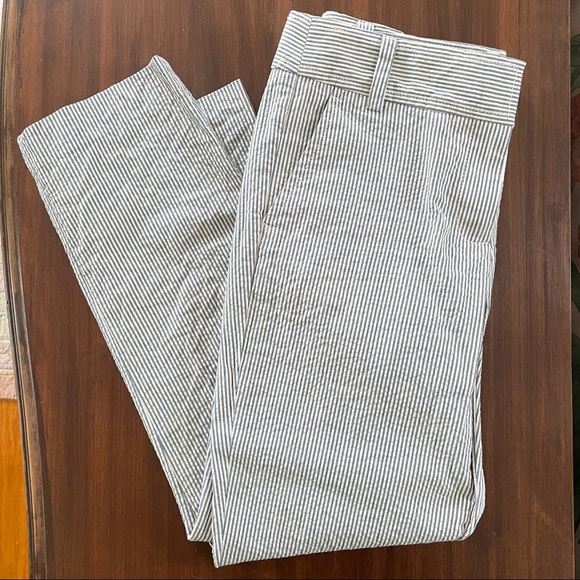 J. Crew | Pants & Jumpsuits | J Crew Seersucker City Fit Capri Pants ...